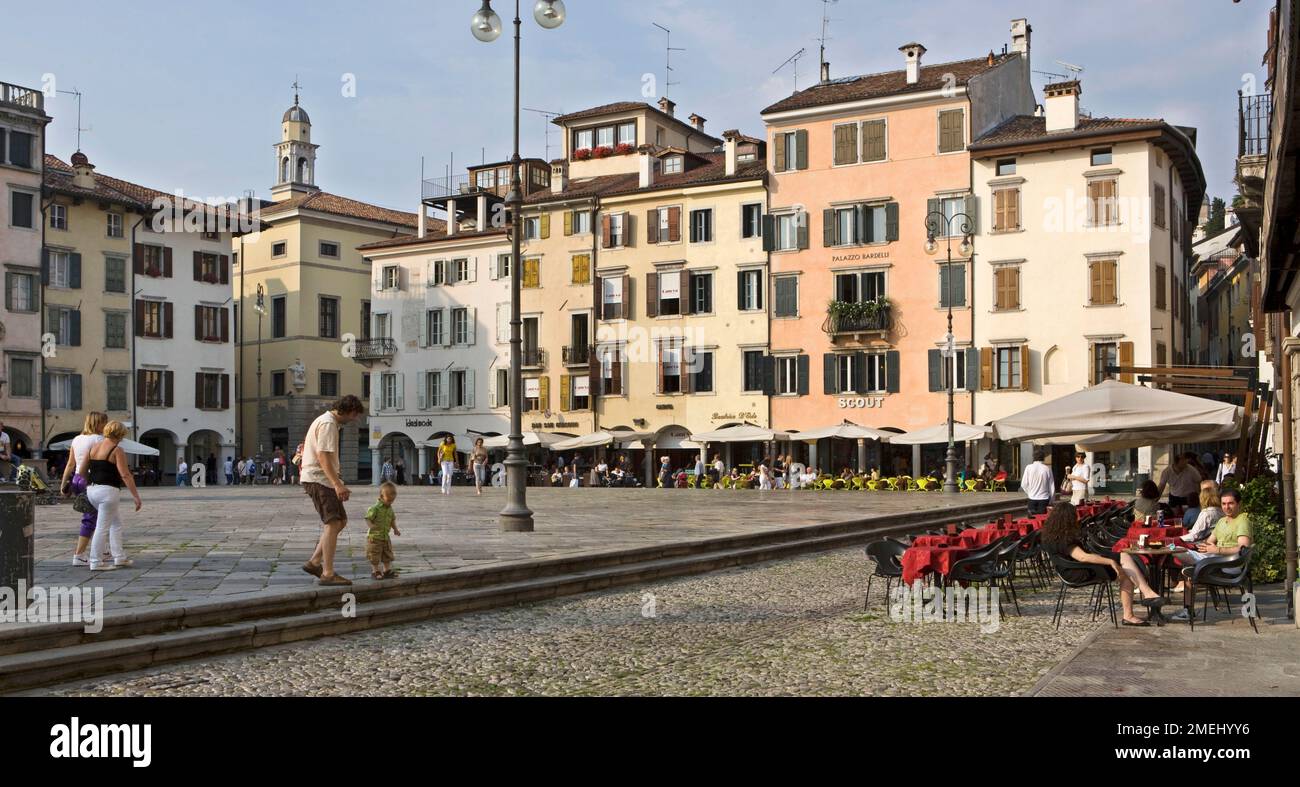 Piazza Matteotti in Udine Stock Photo - Alamy