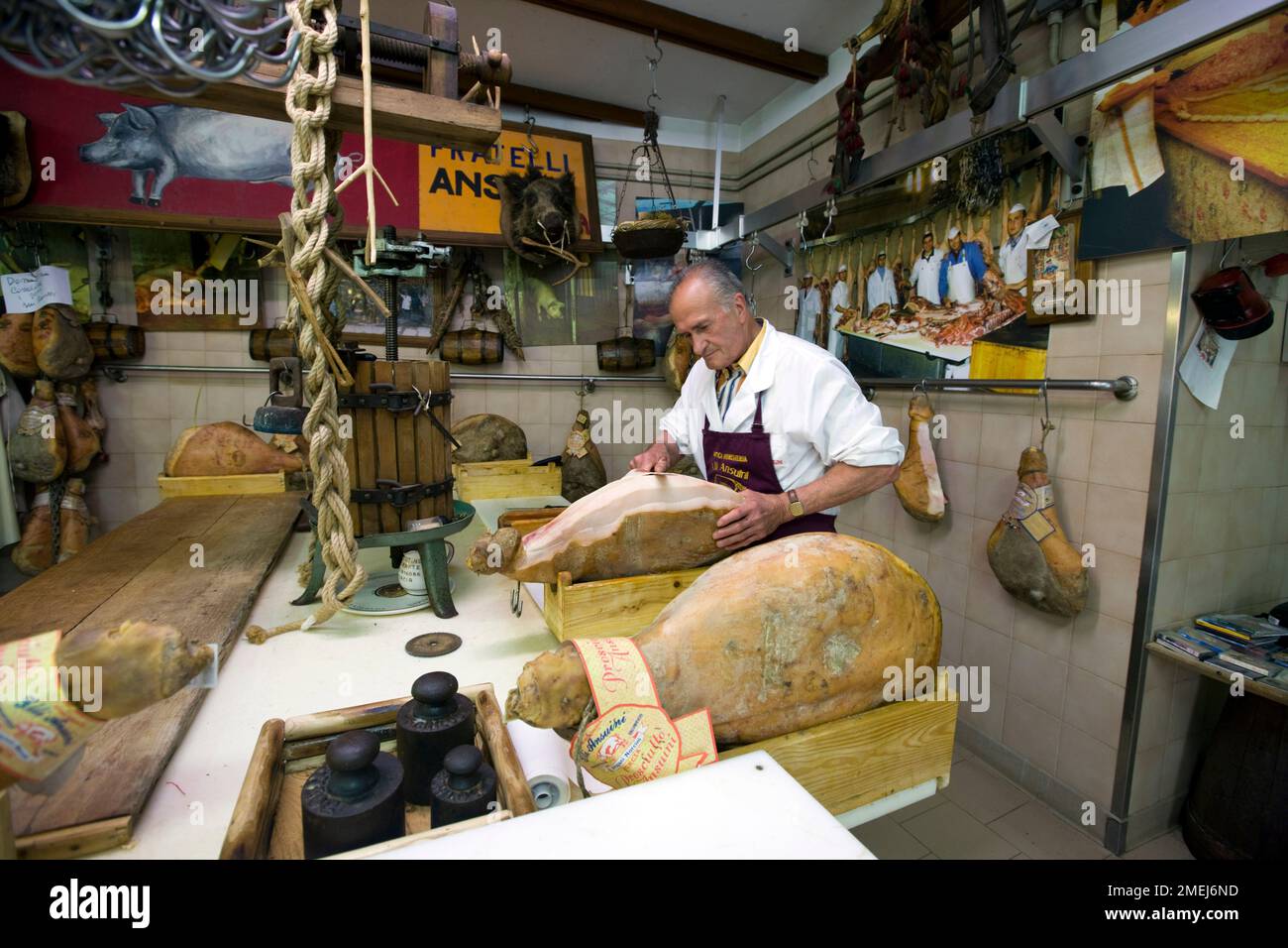 The beautiful and famous ham and delicatessen in Norcia .F.lli Ansuini ...
