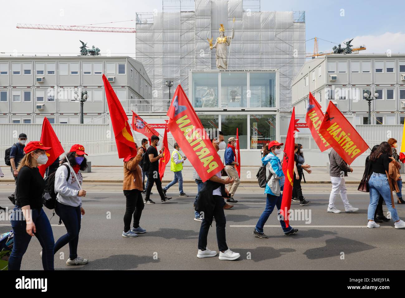 Participants of the labour day parade in front of the Viennese ...