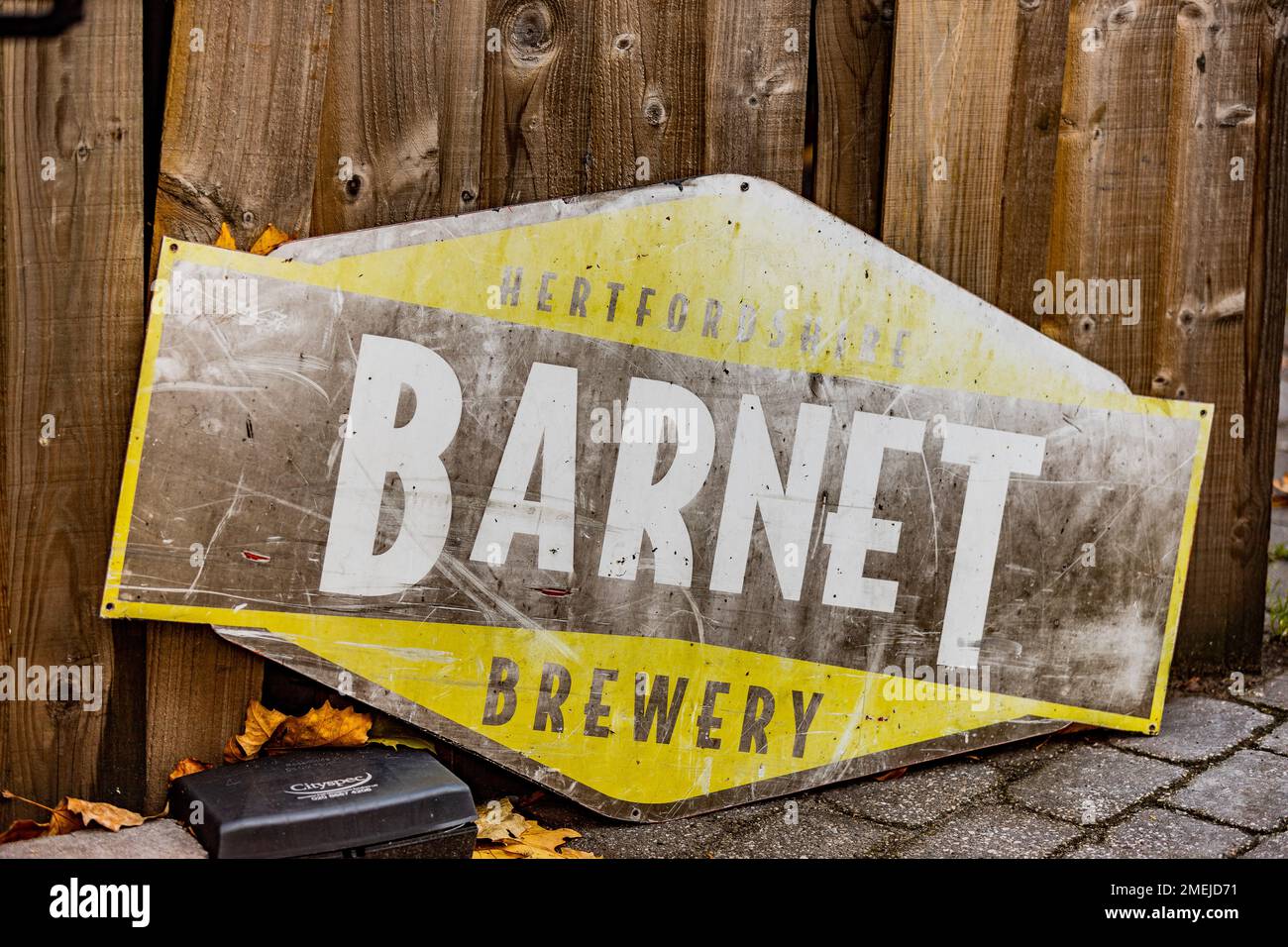 Black horse barnet hi-res stock photography and images - Alamy