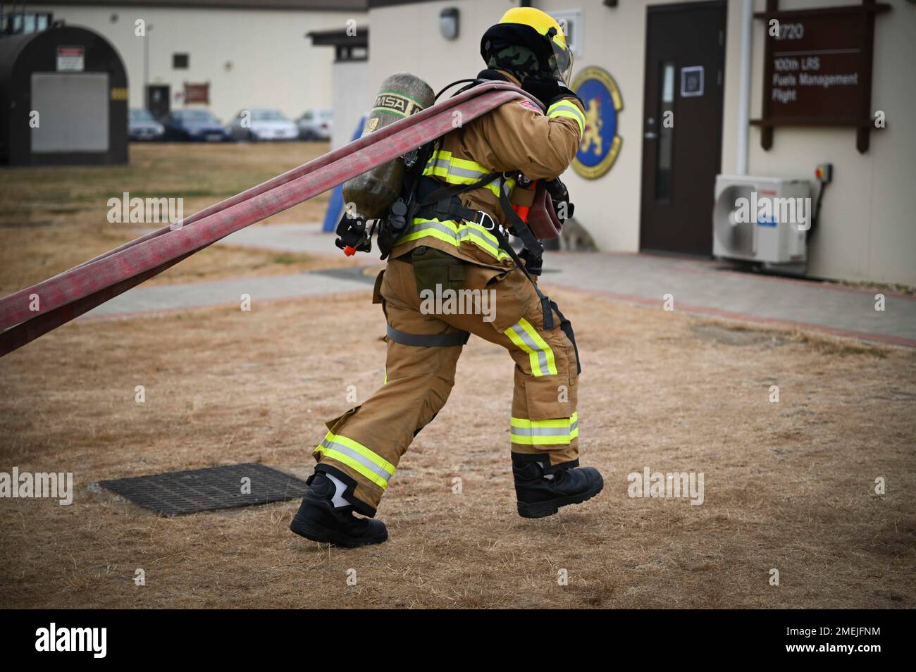 U.S. Air Force. Master Sgt. Timothy Mulvaney, 100th Civil Engineer ...