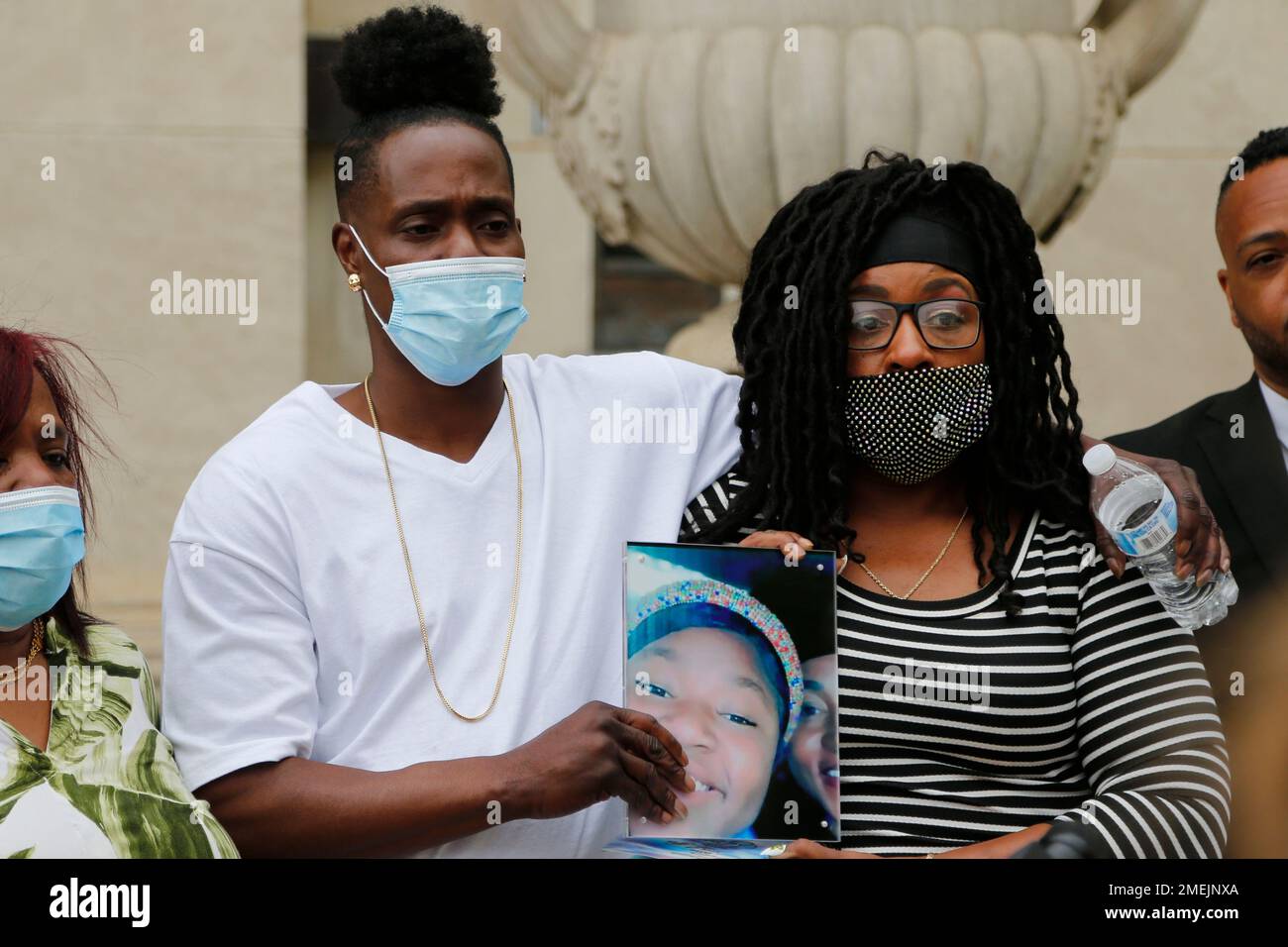 Myron Hammonds, left, and Paula Bryant, father and mother of Ma'Khia ...