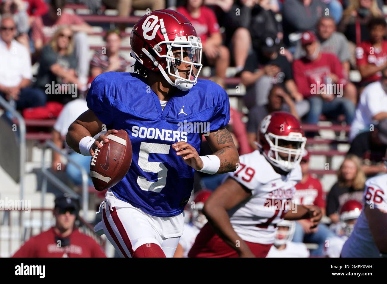 Oklahoma quarterback Micah Bowens an NCAA spring intra-squad college ...