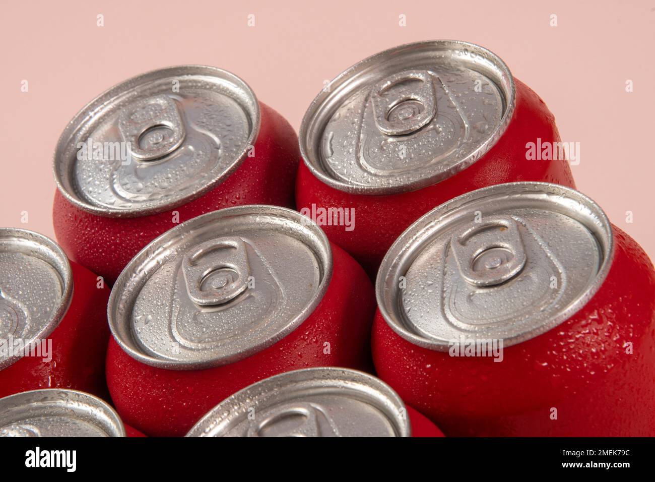 Group of aluminum soda cans, chilled, frozen and with water drops Stock ...