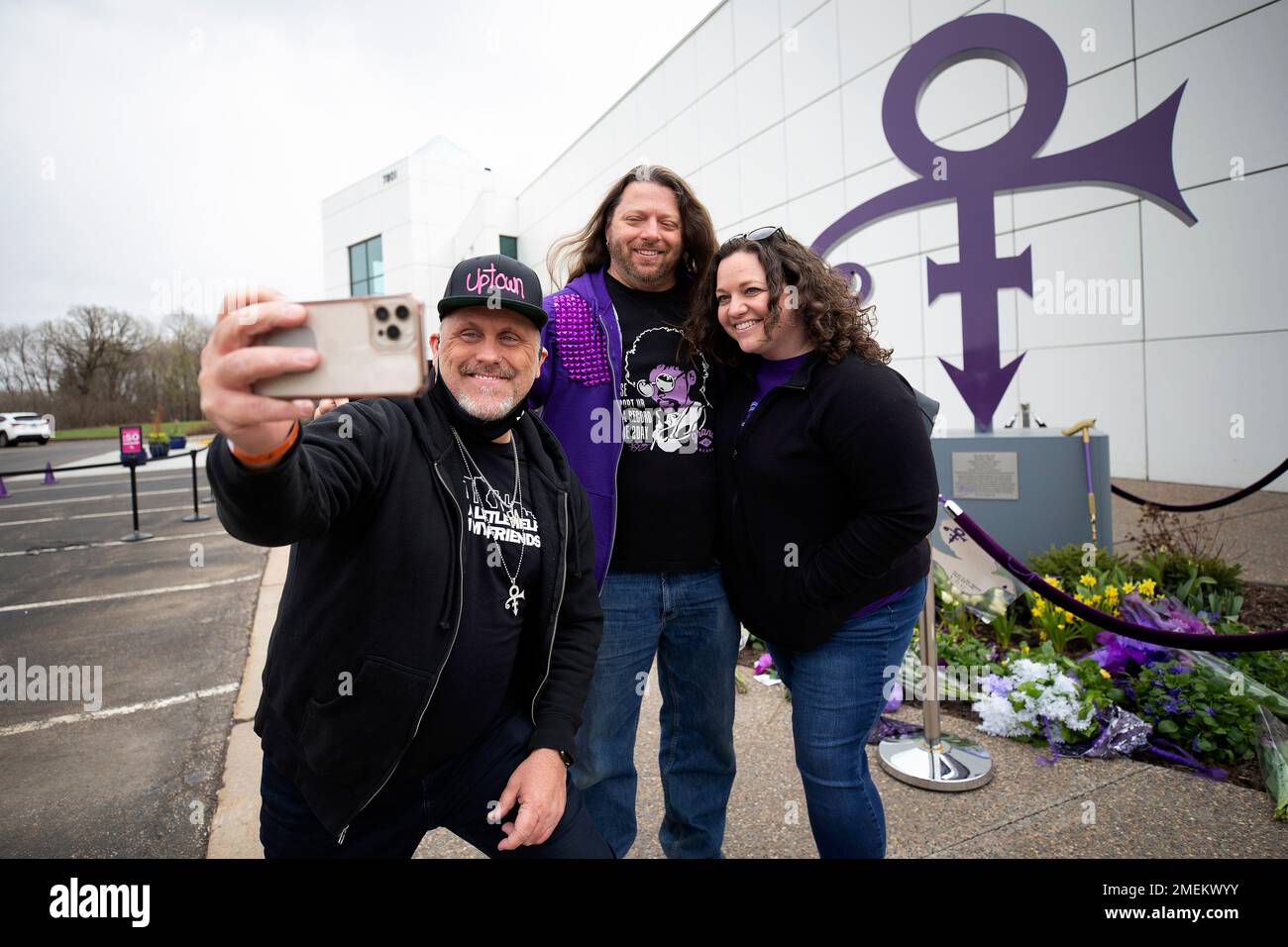 Prince fans were invited to Paisley Park, 20 at a time, to pay respect ...