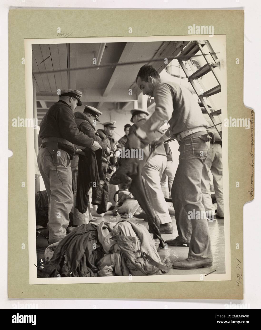 Sorting prisoners hi-res stock photography and images - Alamy