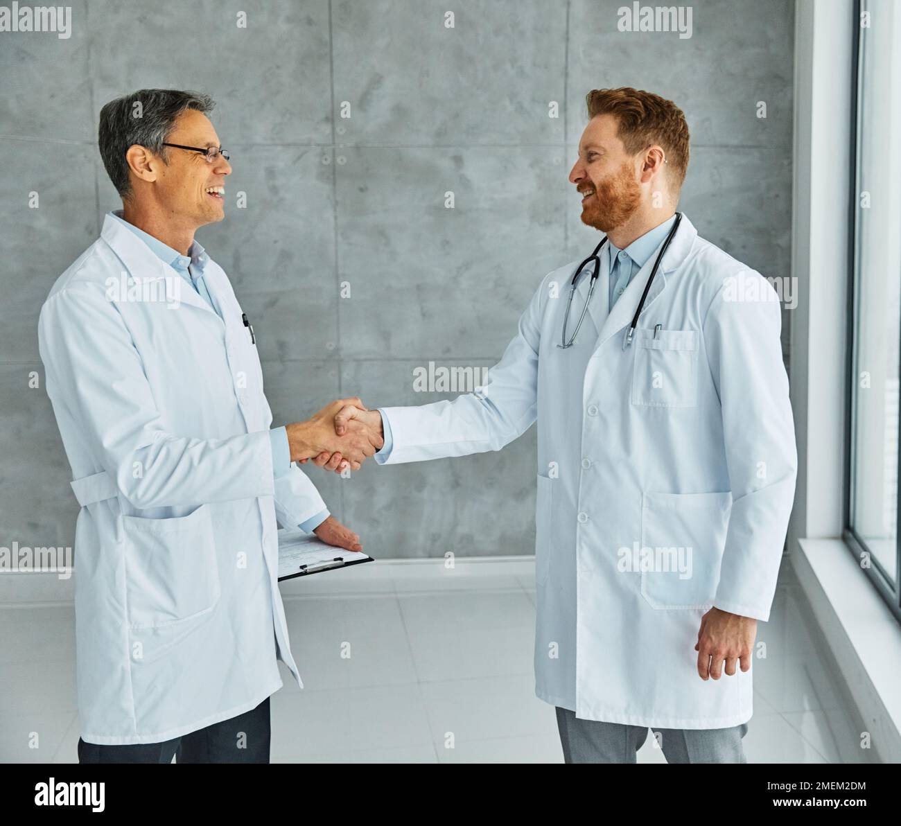 doctor hospital team teamwork health medicine healthcare meeting handshake agreement hand shake ...