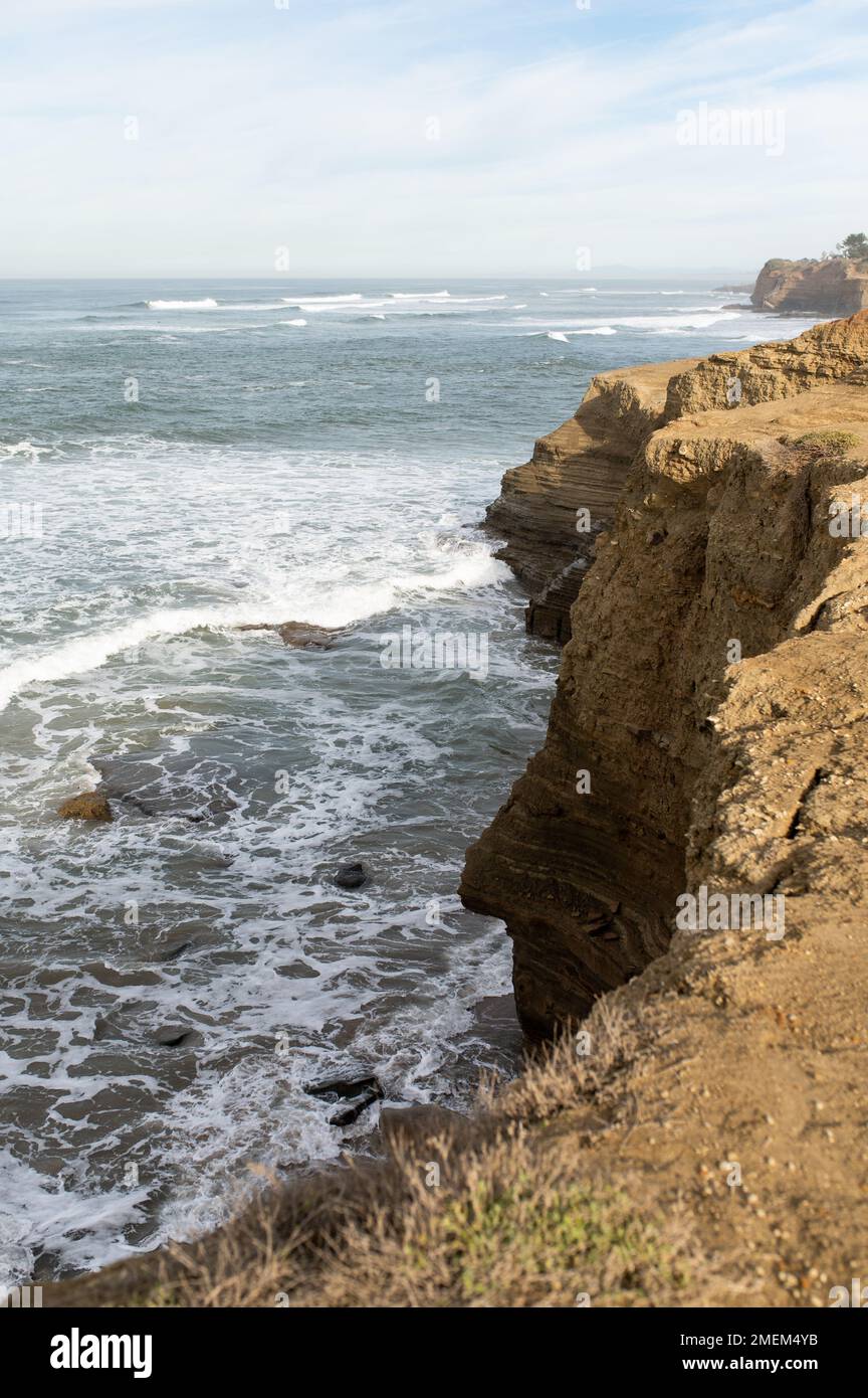 A scenic view of the foamy Pacific Ocean from Sunset Cliffs in San ...