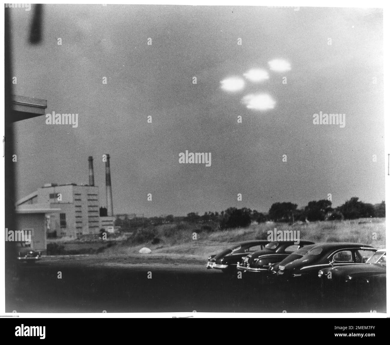 This image represents one of the first daylight photographs of a ...