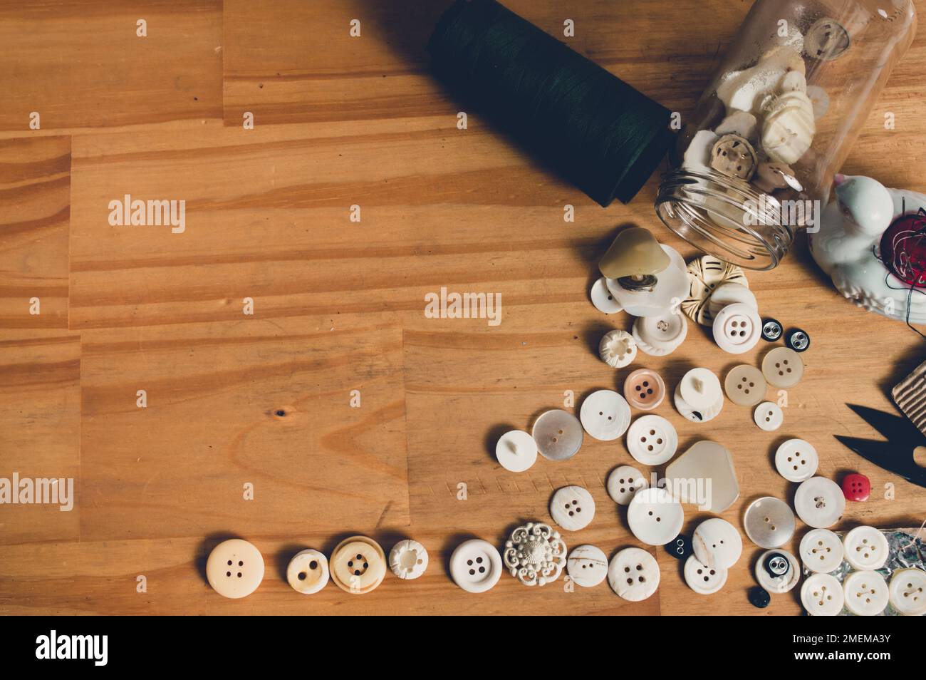 Tailor implements hi-res stock photography and images - Alamy