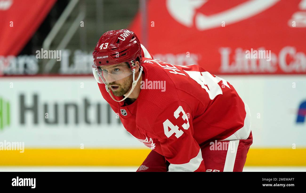 Detroit Red Wings left wing Darren Helm plays during an NHL hockey game ...