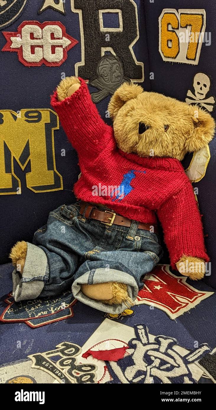 Steiff teddy bear, Harrods, London Stock Photo - Alamy