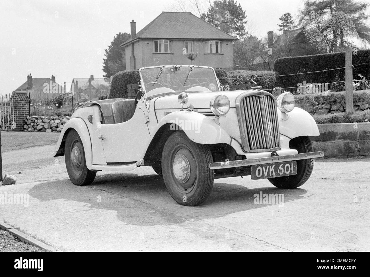 Singer roadster hi-res stock photography and images - Alamy