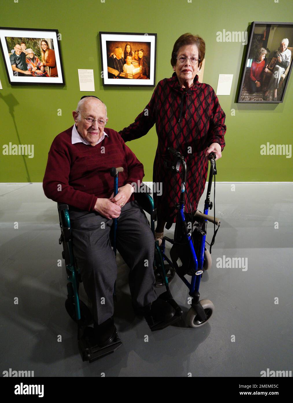 Werner ruth lachs portraits hi-res stock photography and images - Alamy