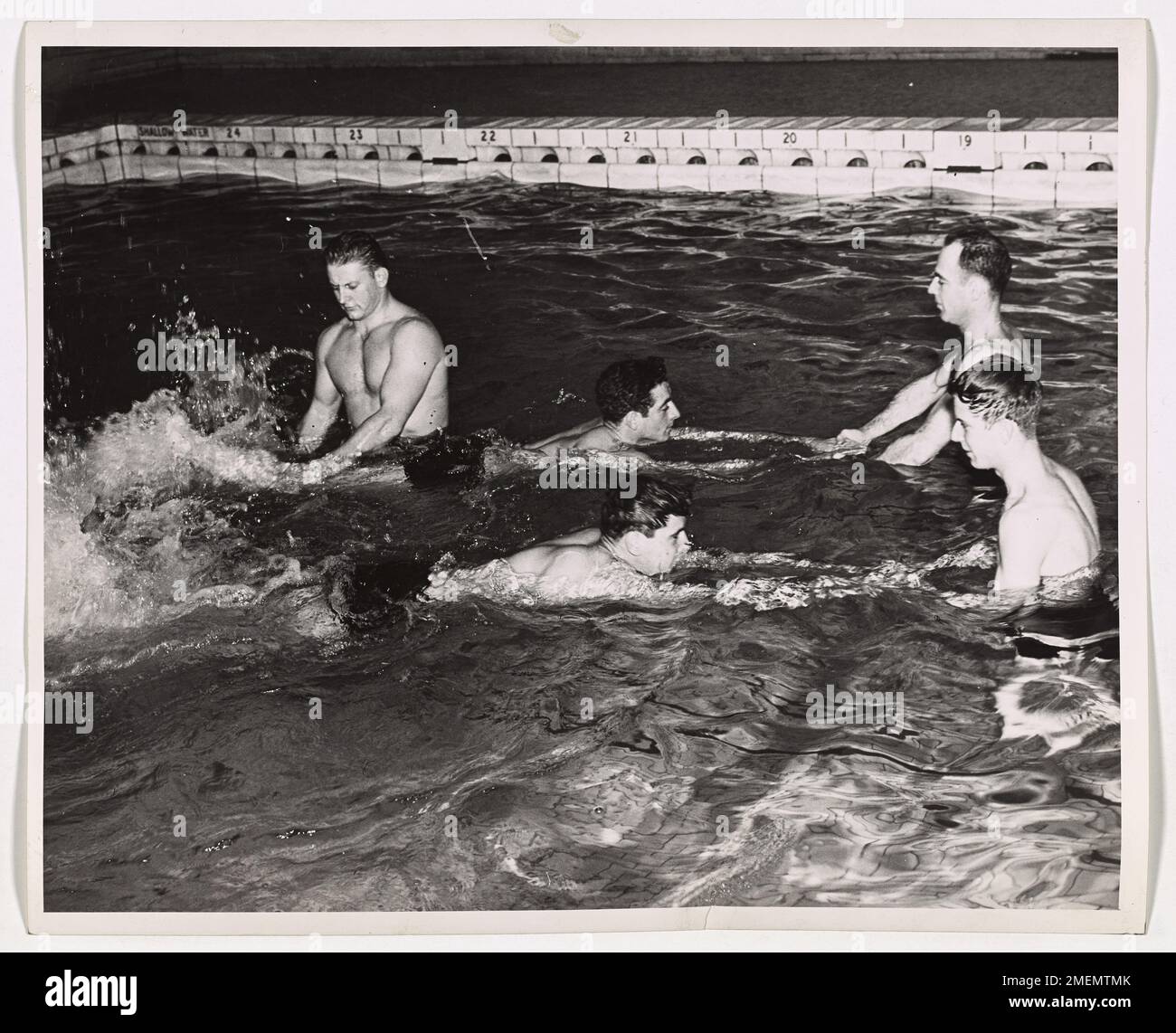 Coast Guardsmen at Fort McHenry, Baltimore, continue winter swimming ...