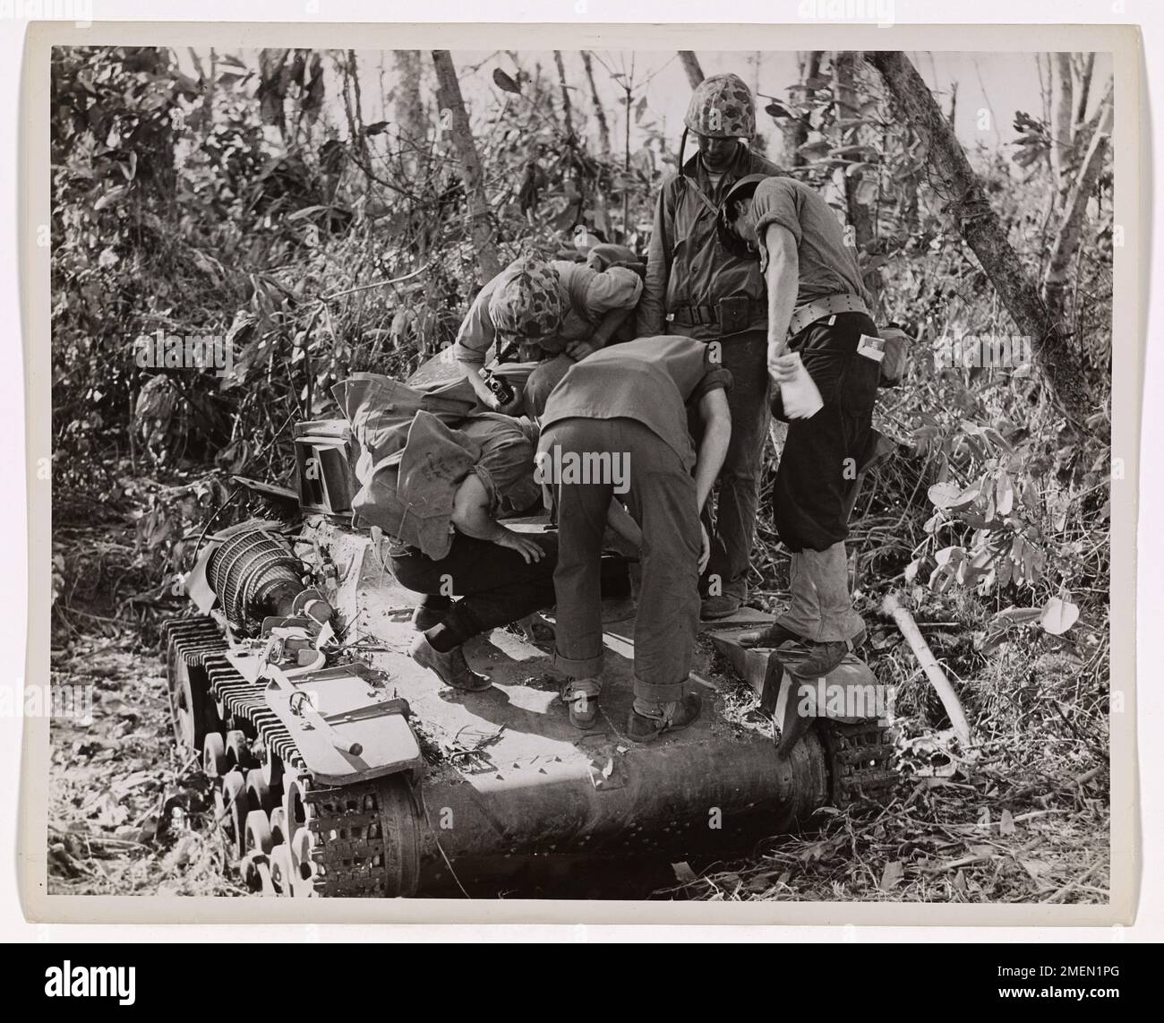 Destroyed japanese tank hi-res stock photography and images - Alamy