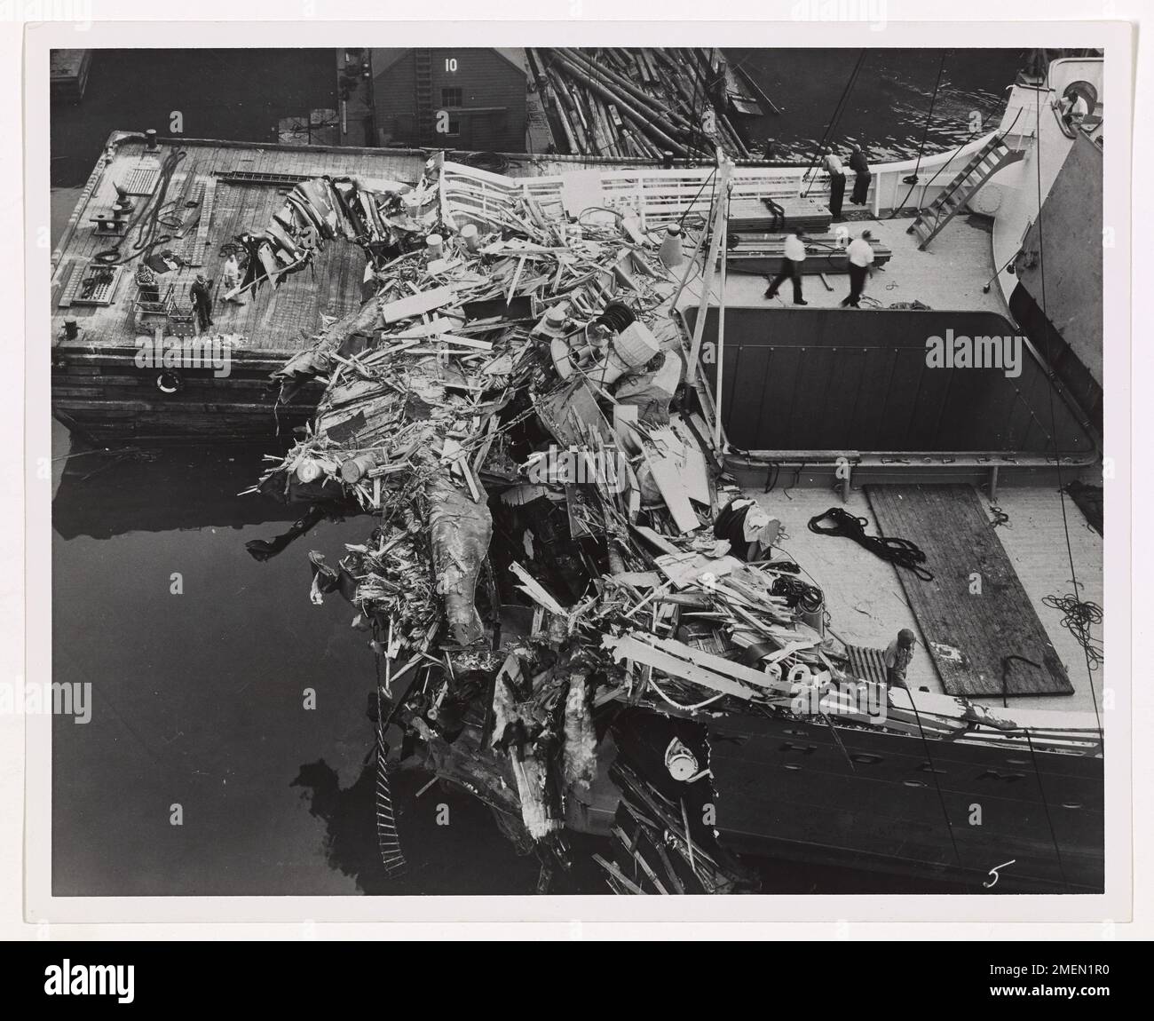 Pier 97 new york hi-res stock photography and images - Alamy