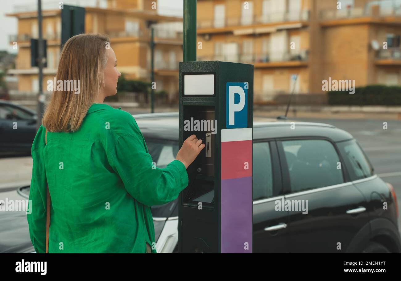 Parking payment automat machine hi-res stock photography and images - Alamy