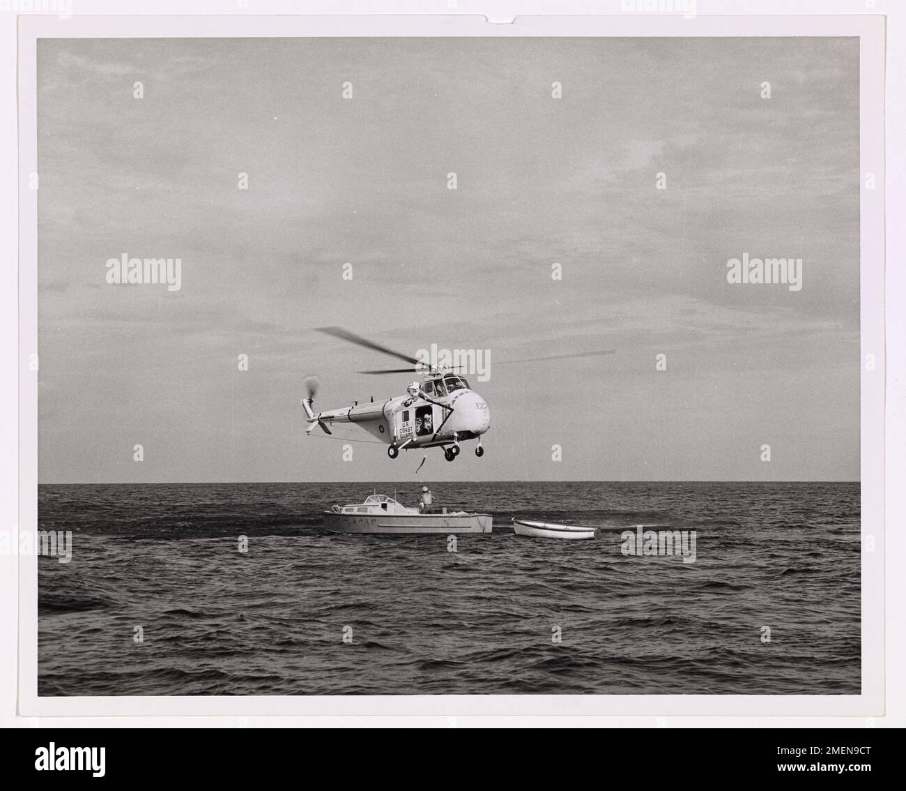 U s coast guard helicopters hi-res stock photography and images - Alamy