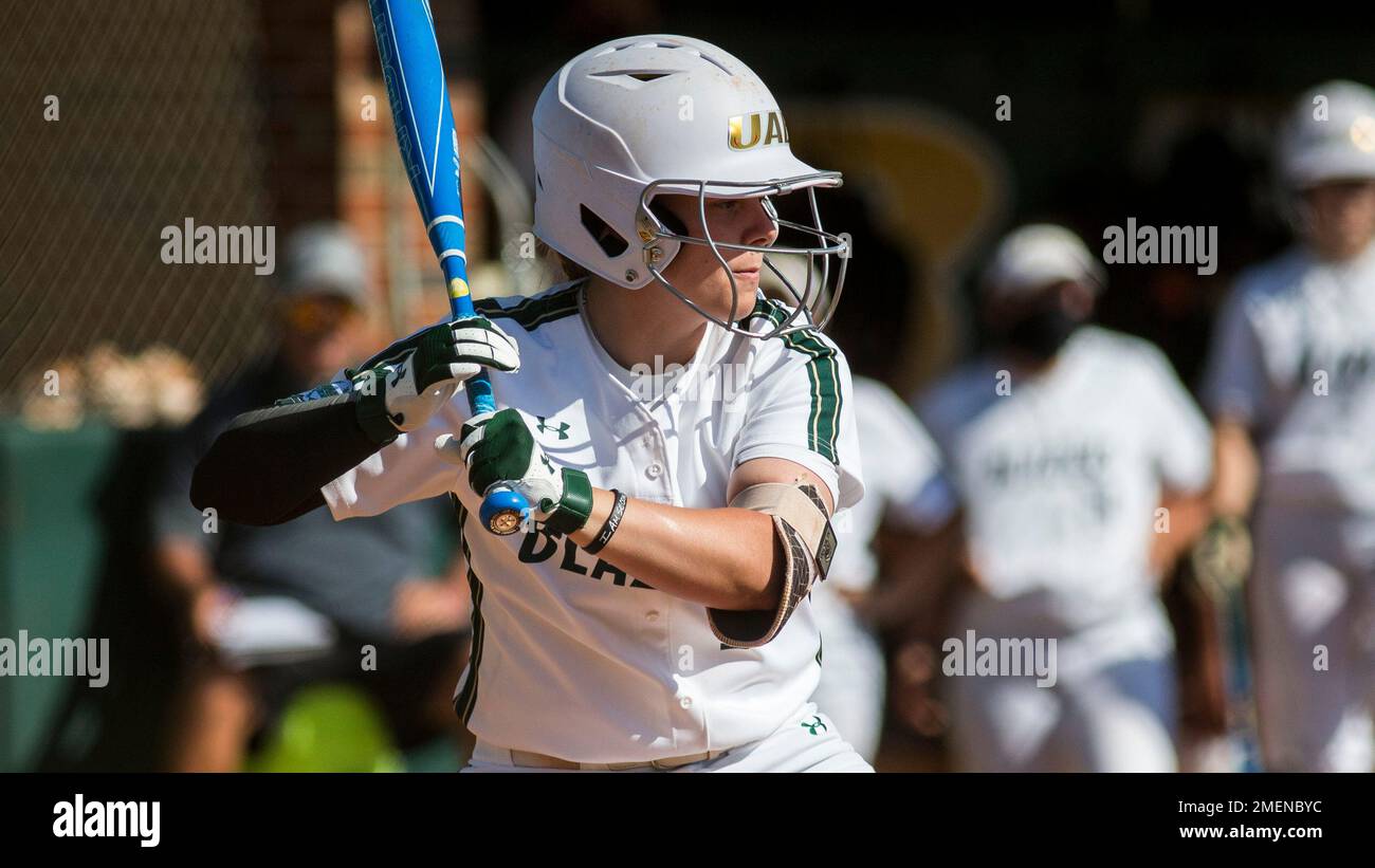 UAB infielder Sam Bean (9) during an NCAA softball game on Sunday ...