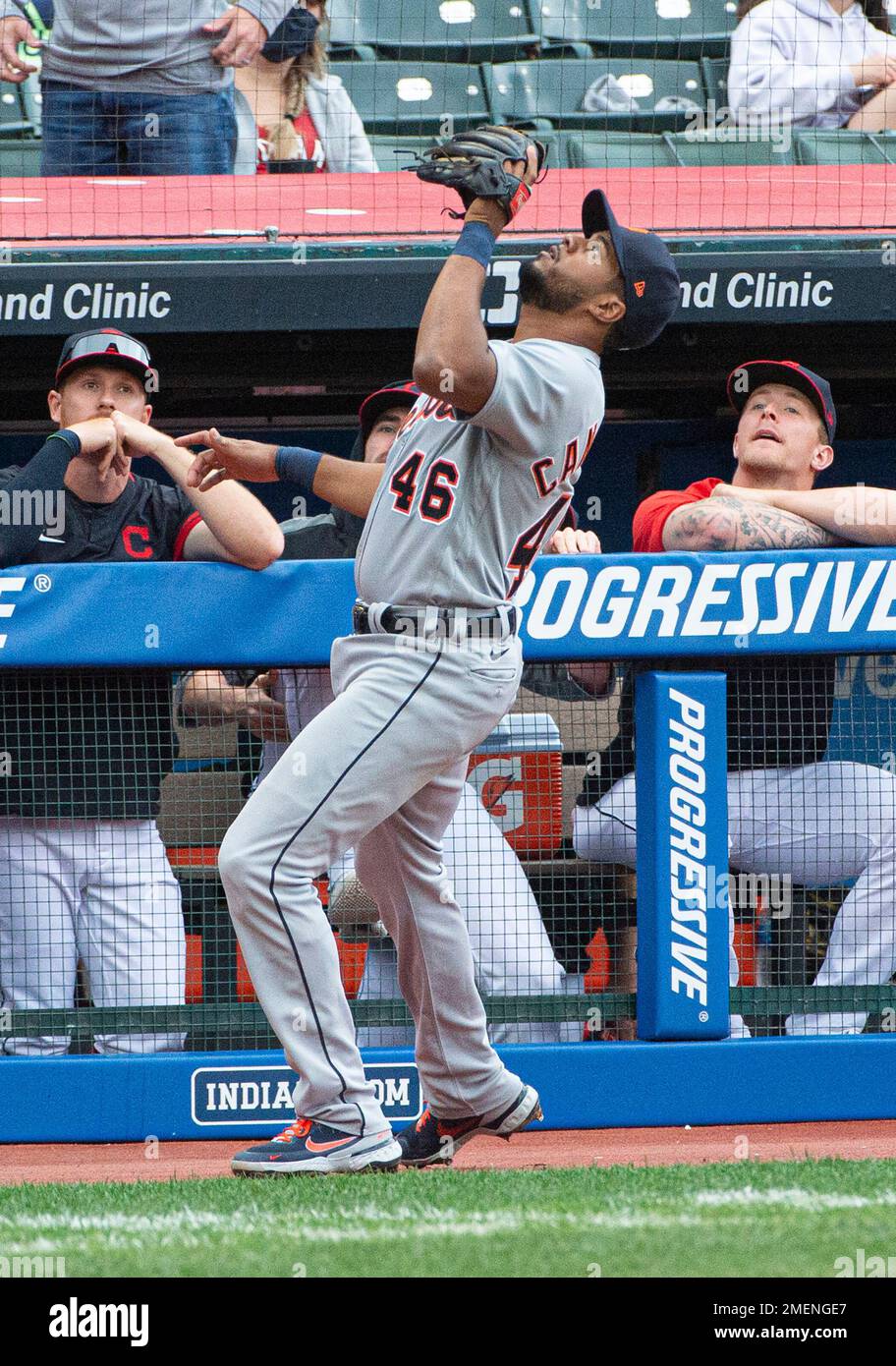 Detroit Tigers' Jeimer Candelario waits to catch a foul ball during a ...