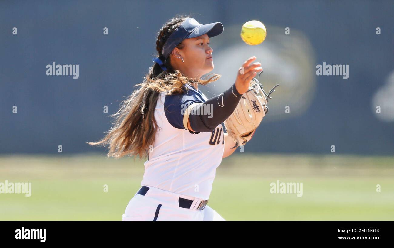 Isabella Leon of UC Davis fields the ball against UC Riverside during ...