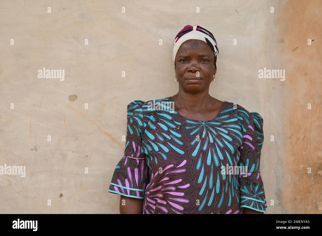 portrait of elderly african woman Stock Photo - Alamy