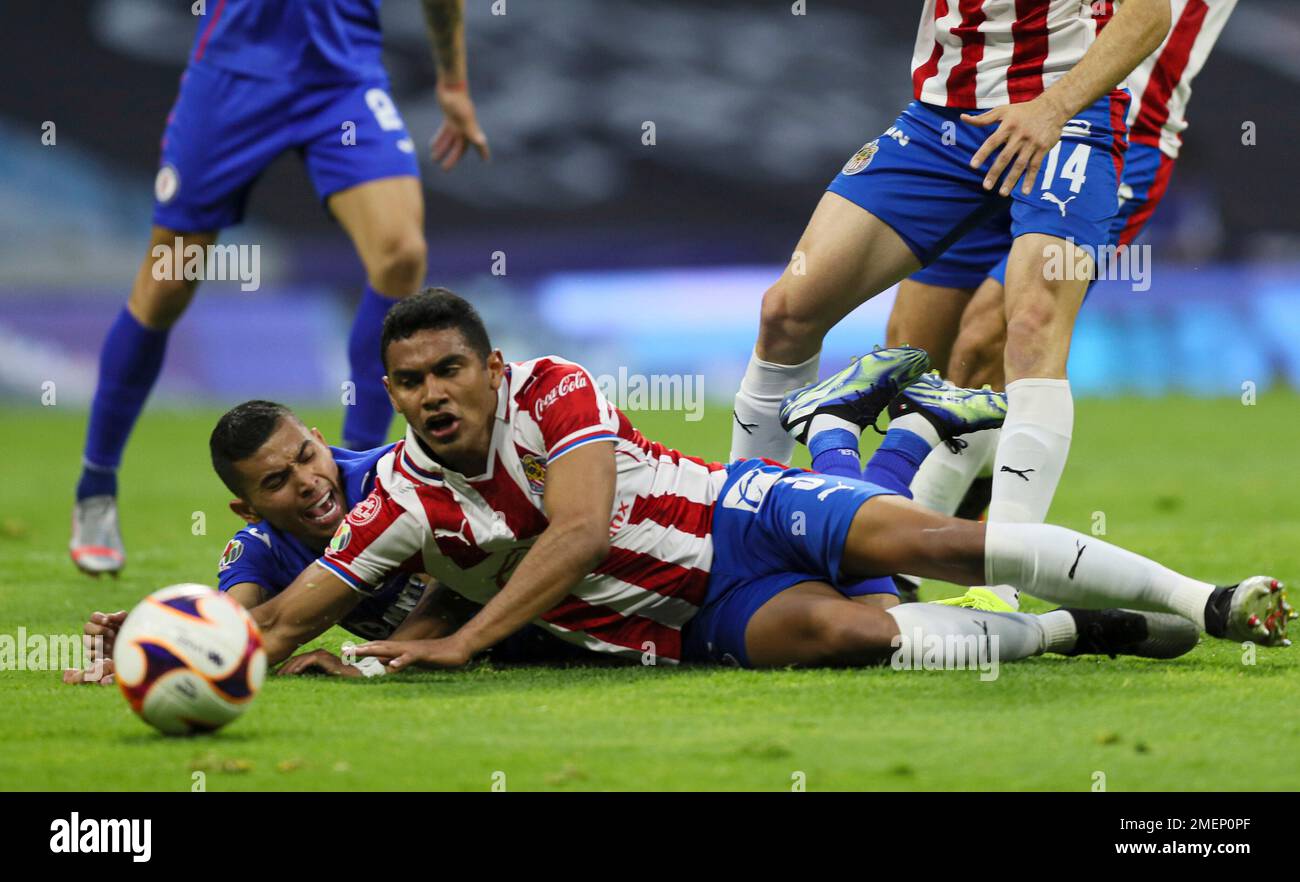 Cruz Azul's Oberlin Pineda, back, calls for a foul on Guadalajara's ...