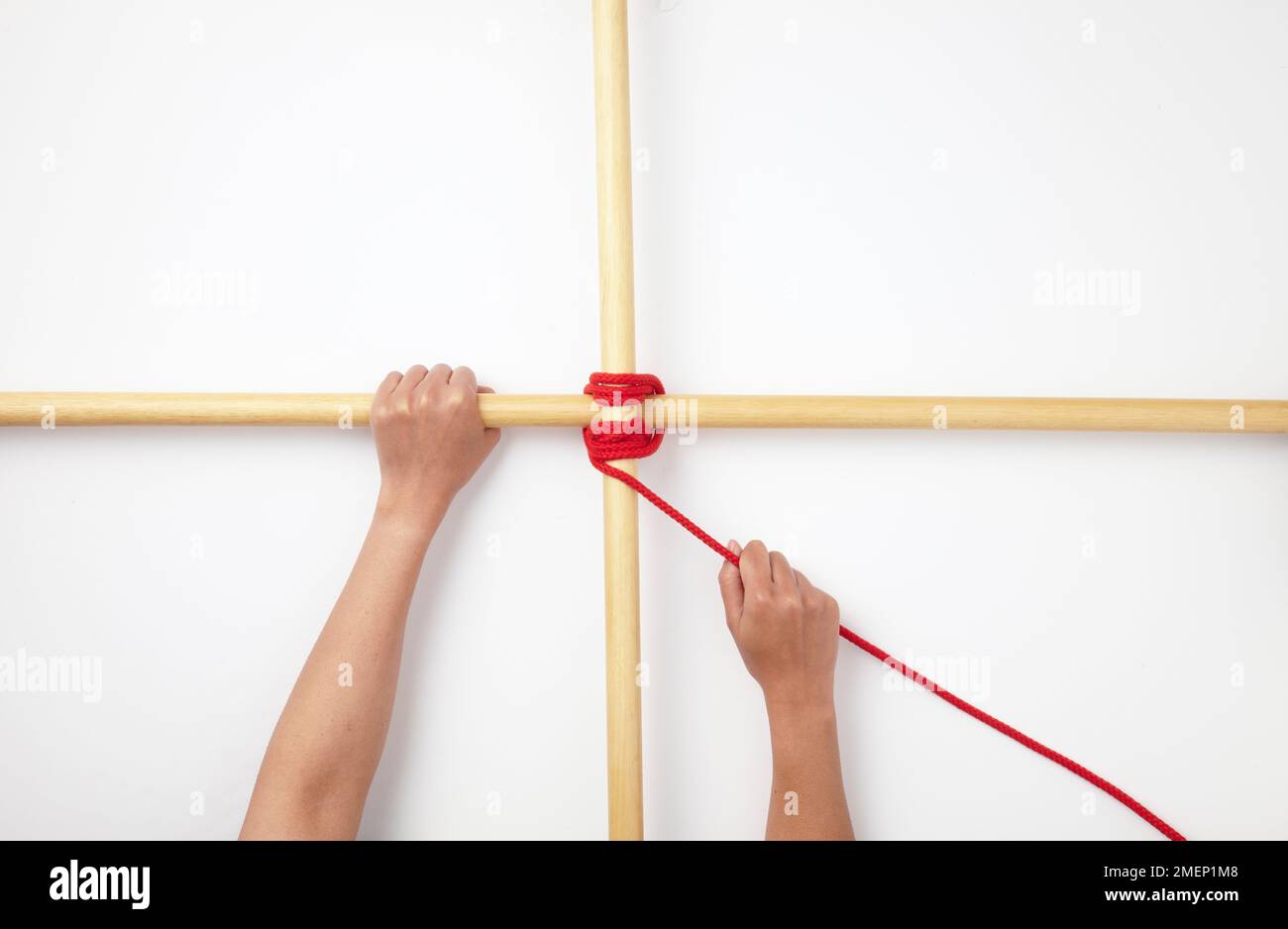 Square lashing hi-res stock photography and images - Alamy