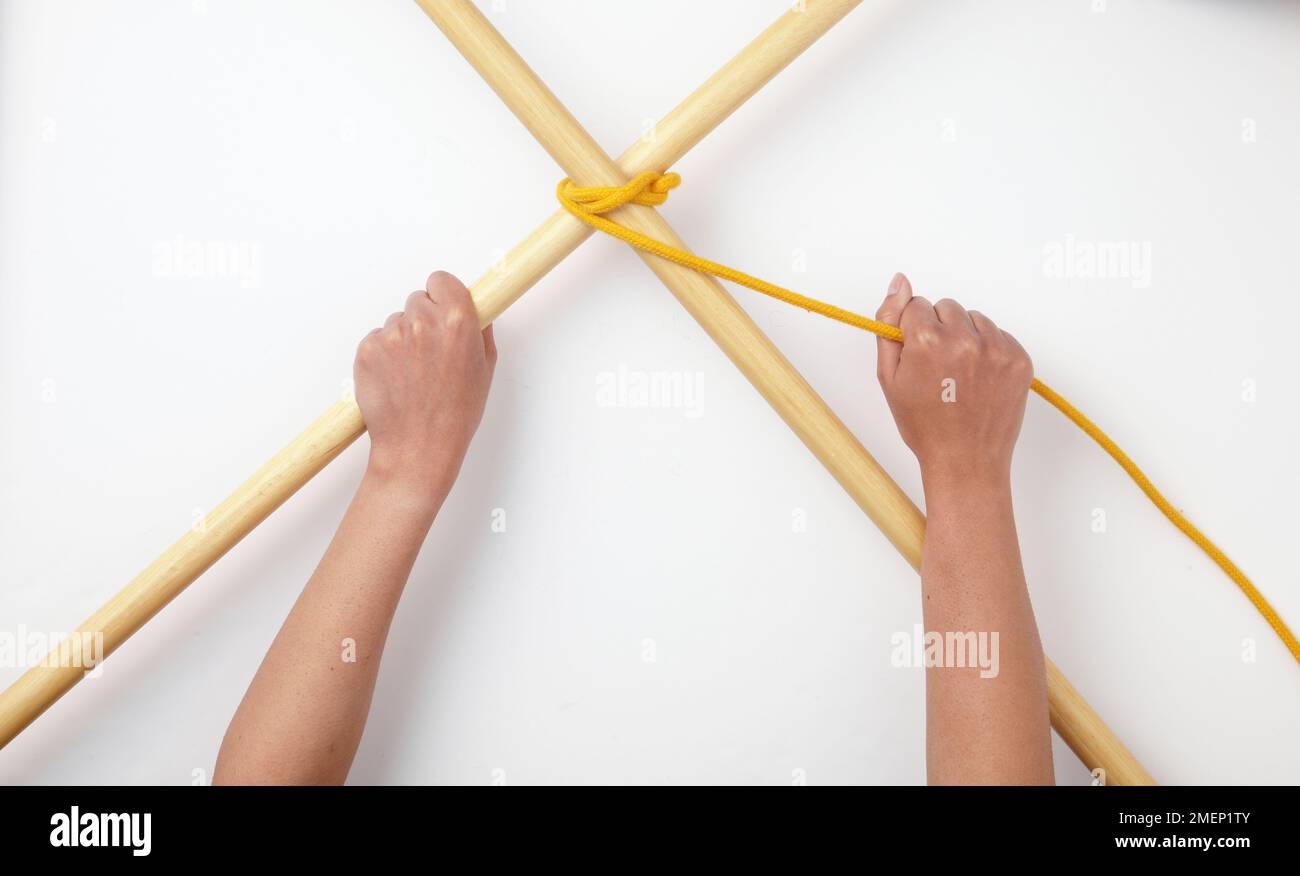 Diagonal Lashing, Used to lash together two diagonal poles, wrapping ...