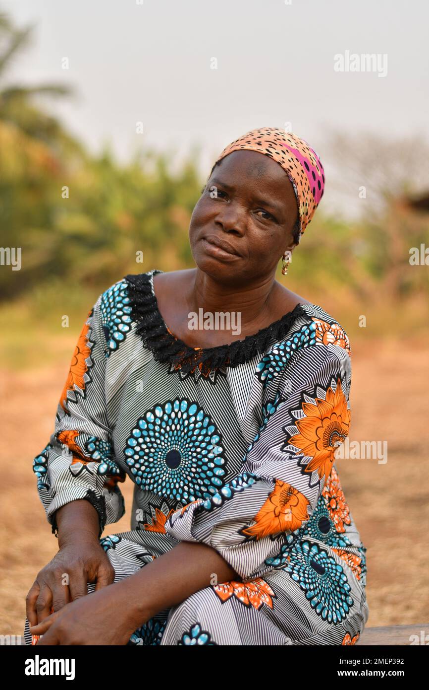 portrait of elderly african woman Stock Photo - Alamy