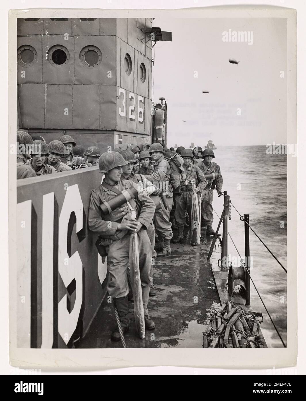 Barrage balloon hi-res stock photography and images - Alamy