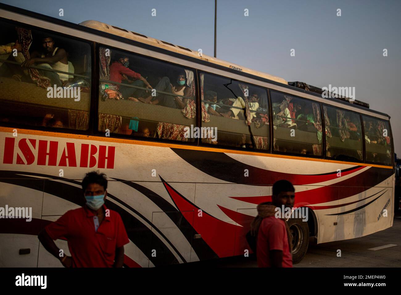 Major expressway hi-res stock photography and images - Alamy