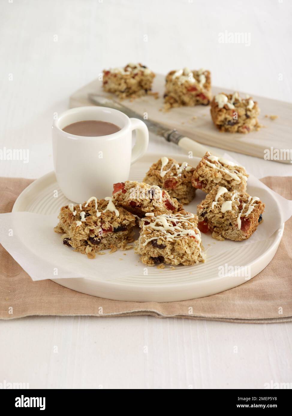 Cherry flapjacks hi-res stock photography and images - Alamy