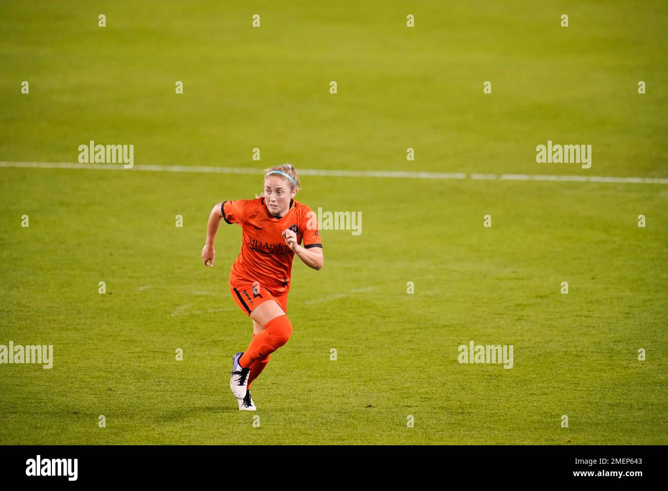 Houston Dash forward Brianna Visalli (14) runs upfield during an NWSL ...
