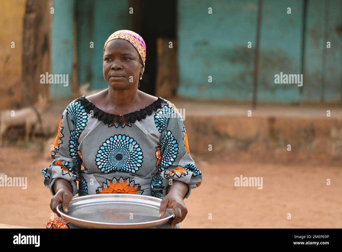 portrait of elderly african woman Stock Photo - Alamy