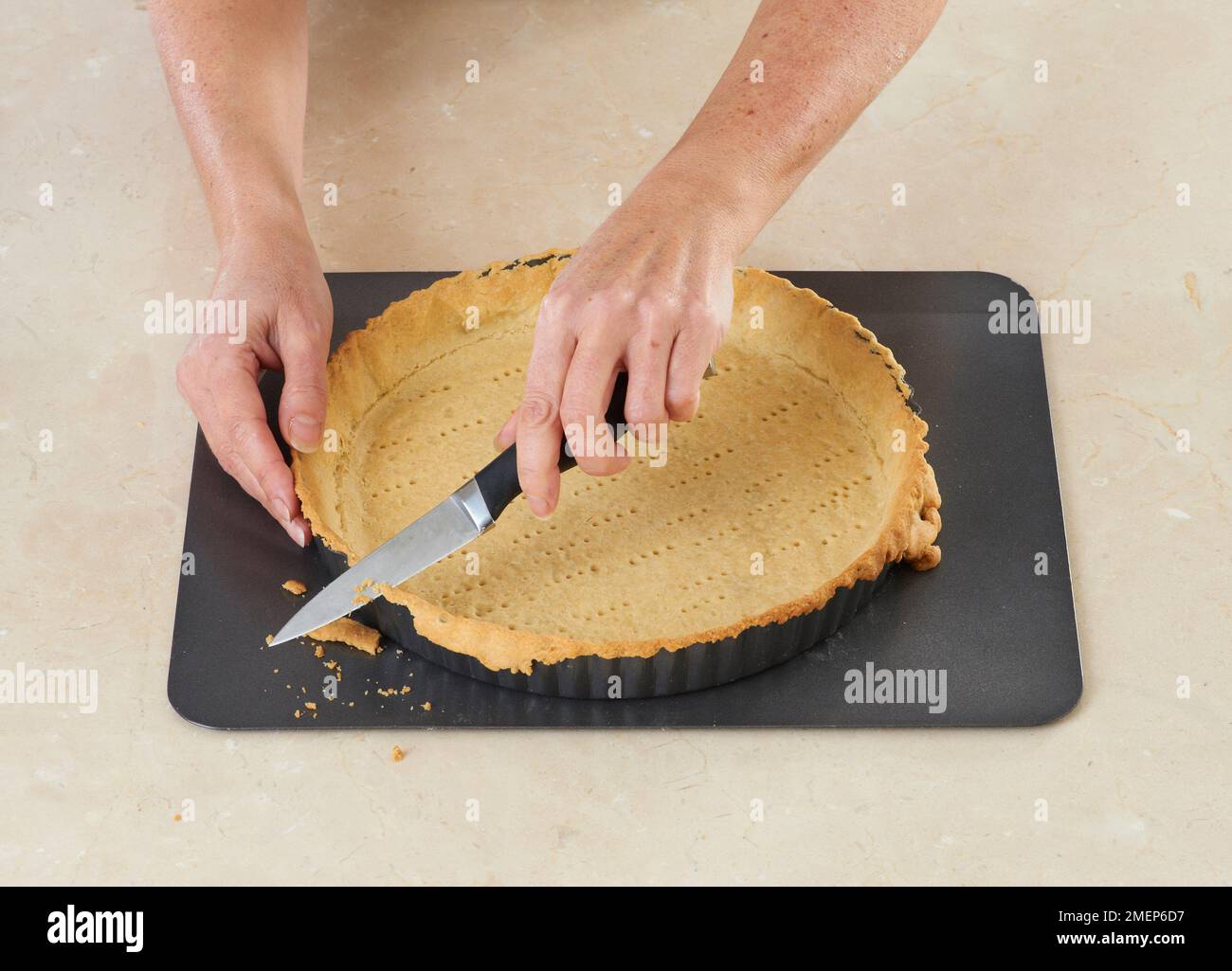 Trimming pastry hi-res stock photography and images - Alamy