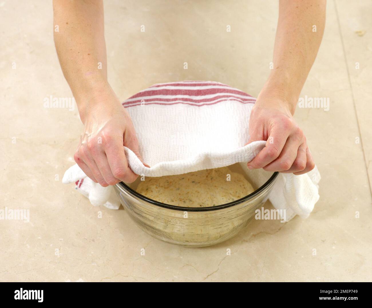Tea towel hi-res stock photography and images - Alamy