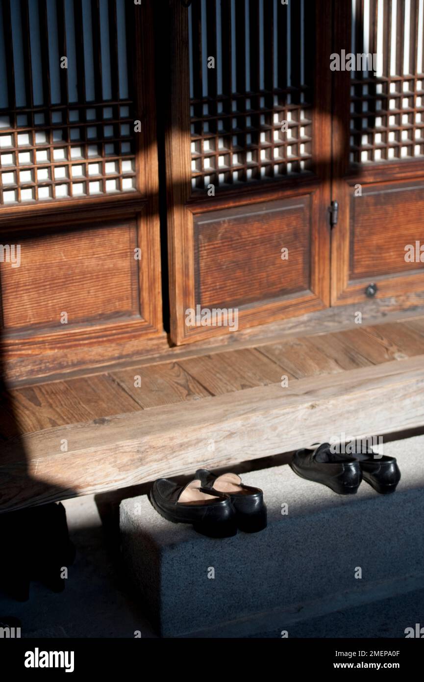 South Korea, Seoul, Bukchon Hanok Village, Dong-Lim Knot Museum, shoes ...