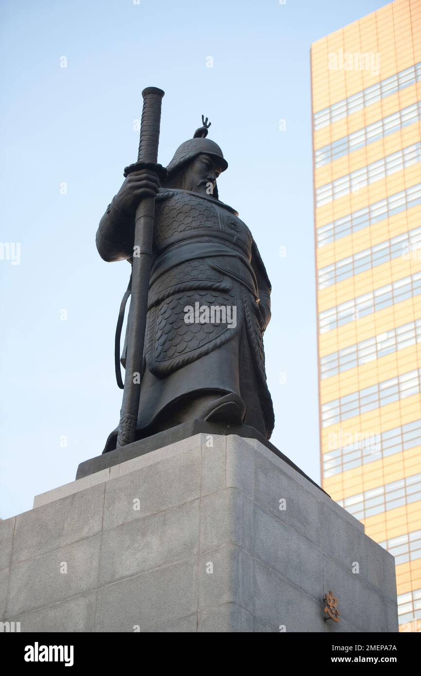 South Korea, Seoul, Gwanghwamun Square, General Yi Sun-shin statue ...