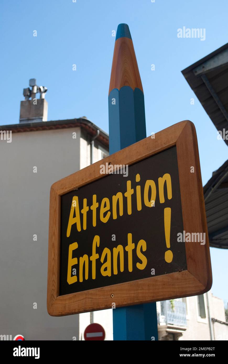 Enfants hi-res stock photography and images - Alamy