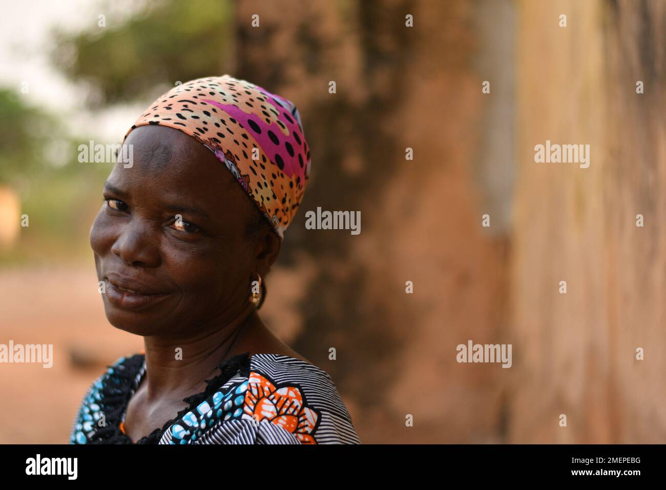 portrait of elderly african woman Stock Photo - Alamy