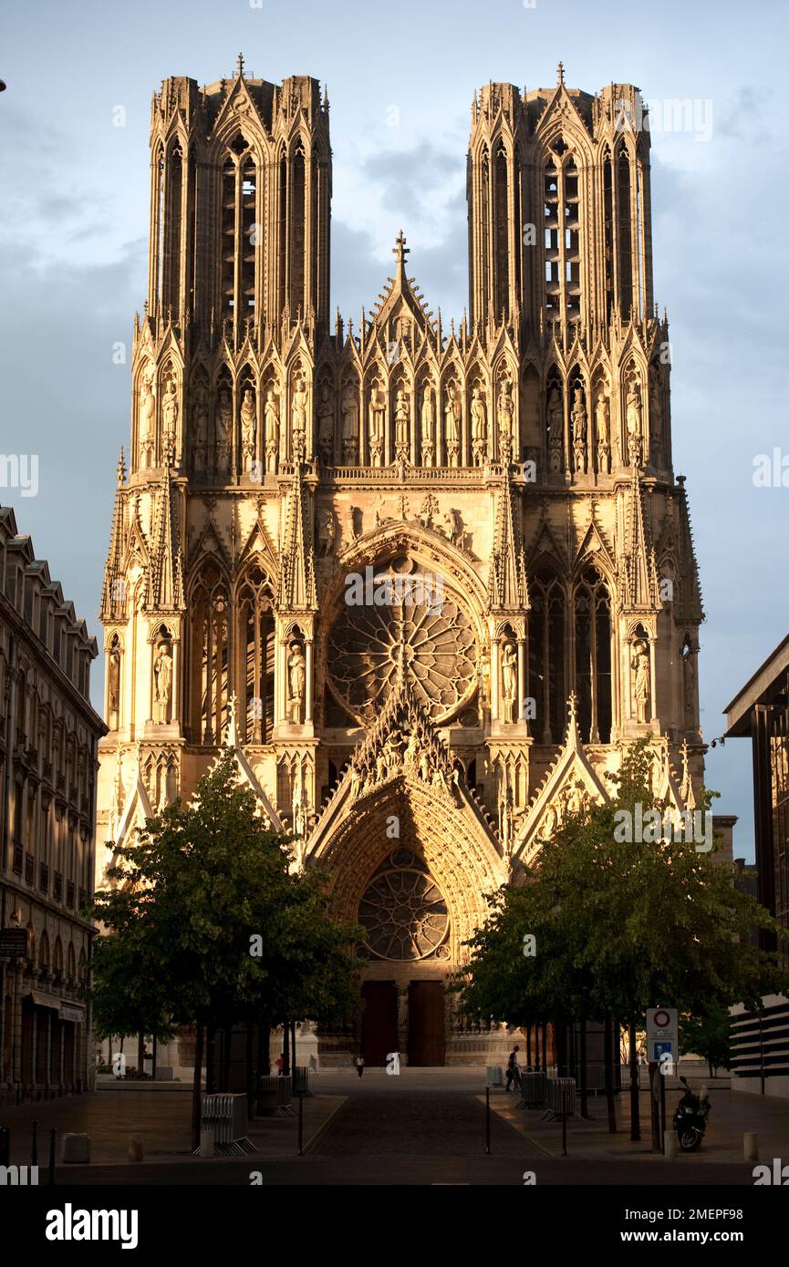 Our lady of rheims hi-res stock photography and images - Alamy