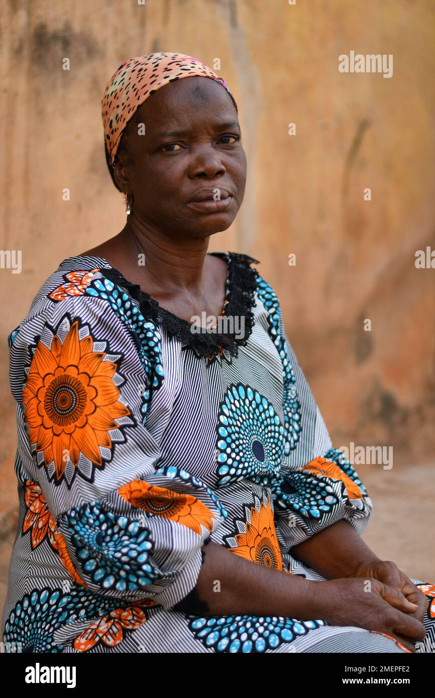 portrait of elderly african woman Stock Photo - Alamy