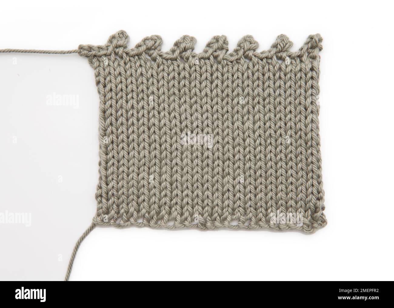 Picot point cast off hi-res stock photography and images - Alamy