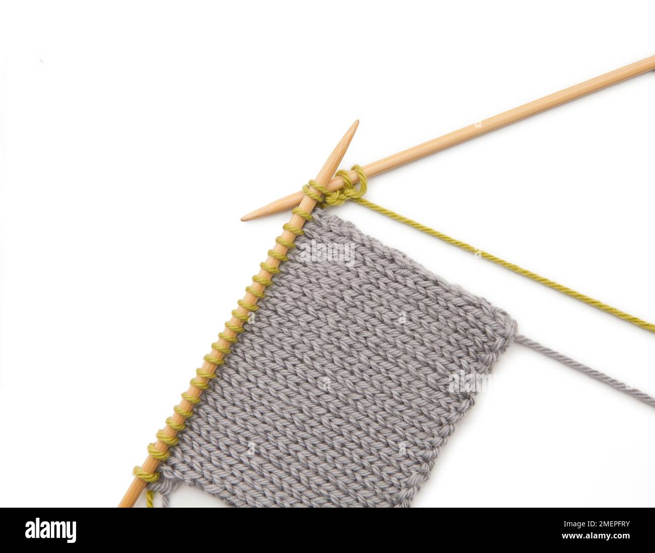 Edging cast-off knitting technique Stock Photo - Alamy