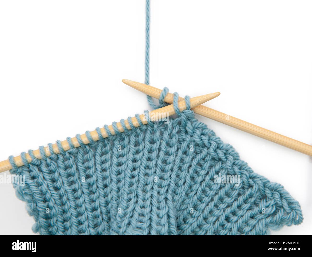 Very stretchy single rib cast-off knitting technique Stock Photo - Alamy