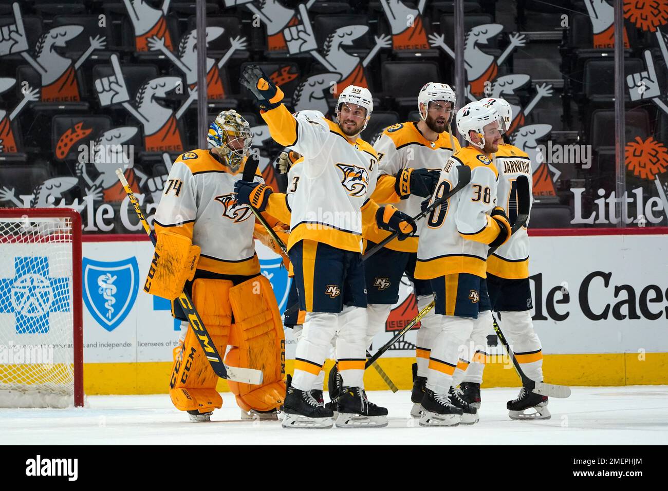 Nashville Predators players celebrate their 7-1 win against the Detroit ...