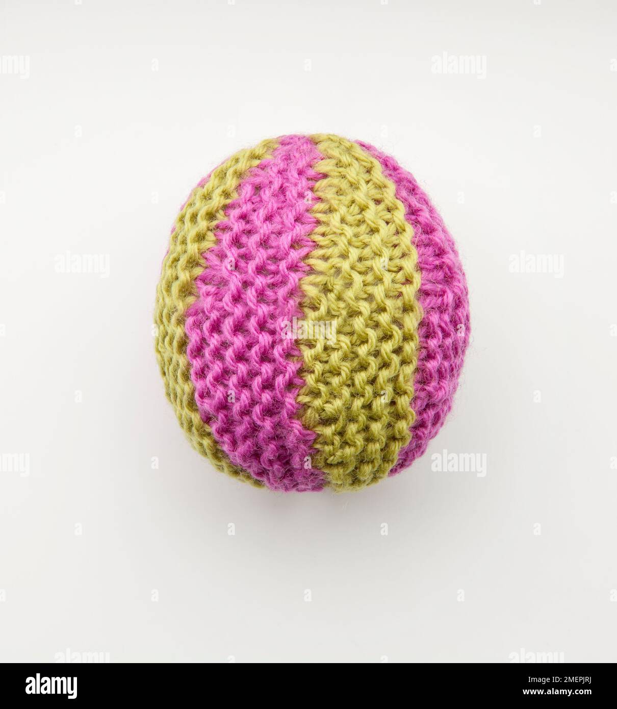 Ball of wool cutout hi-res stock photography and images - Alamy
