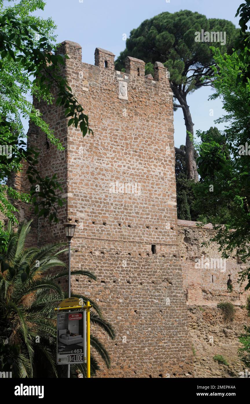 Italy, Lazio, Rome, Testaccio, Piramide de Caius Cestius, city walls ...